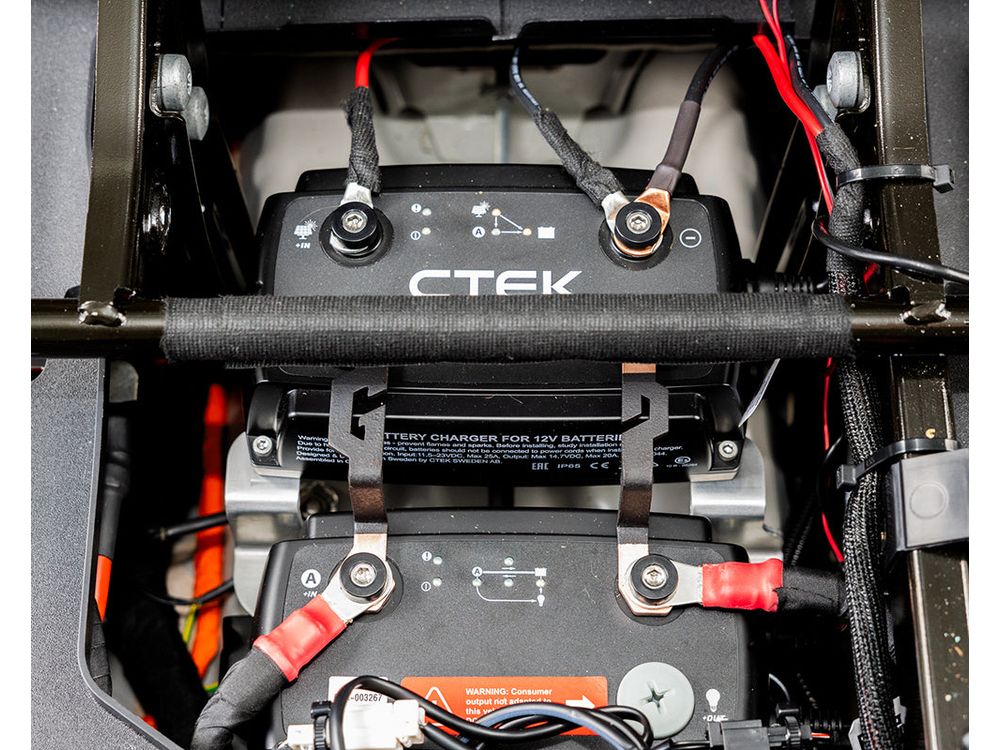 Ineos Grenadier CTEK D250SE DC/DC Battery Charger Mounting Kit – GP ...