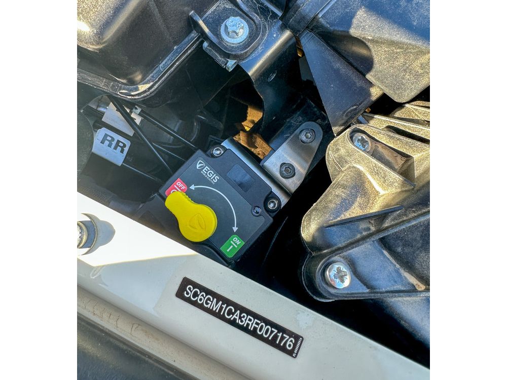 GP Grenadier Winch Kit - Battery Disconnect Switch Kit and Mount - (Fo ...